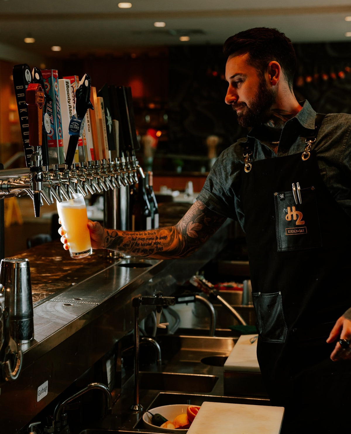 Luxury Bartender Apron: Why Investing in Quality Is Worth It - Search ...